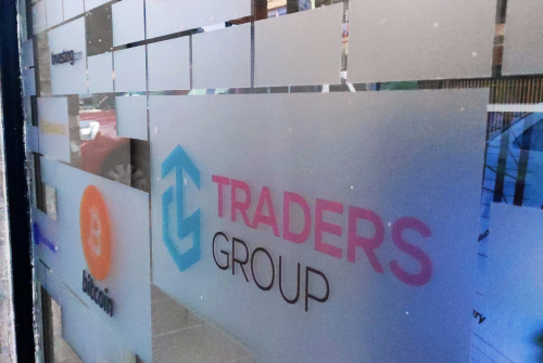 Nosotros – Traders Group